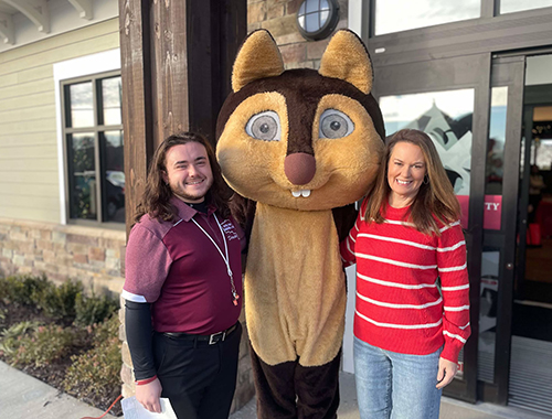 VCNB Celebrates New Bank With Holiday Open House In McArthur